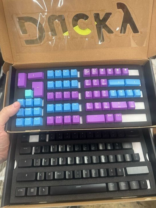 Ducky frozen llama keycap set Good condition – Vinceron